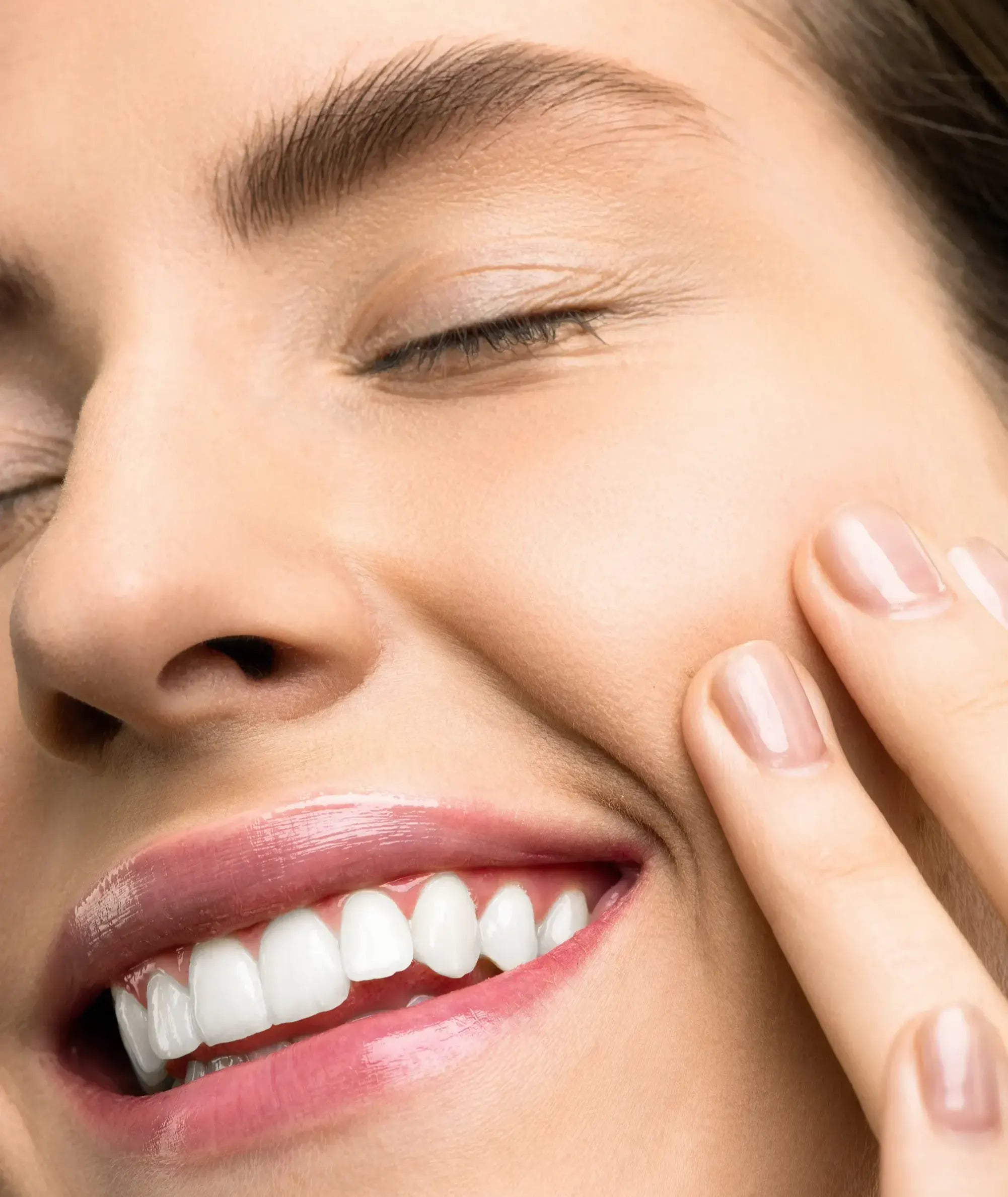 How To Use Makeup To Help Hide Wrinkles – AmazingCosmetics